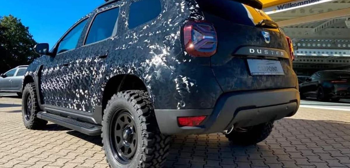 Un camouflage sur un Duster grâce à Carpoint