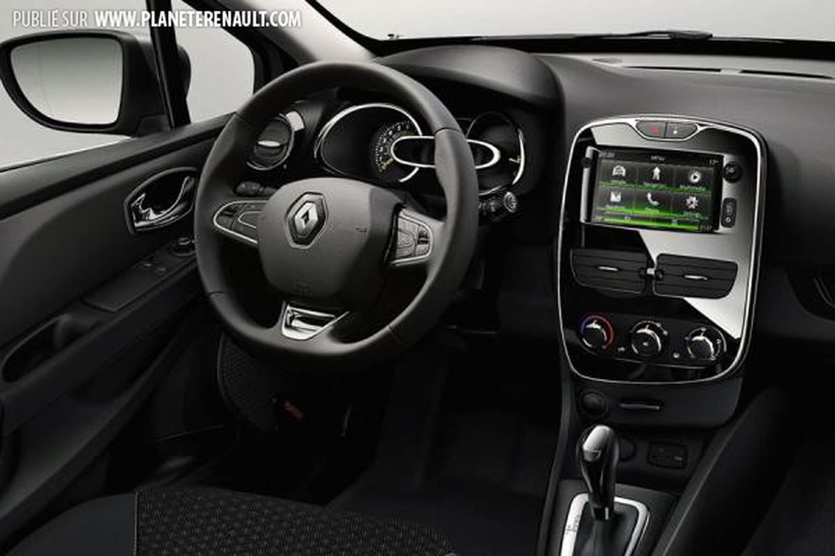 Clio 4 restylée: rendez-vous au Mondial