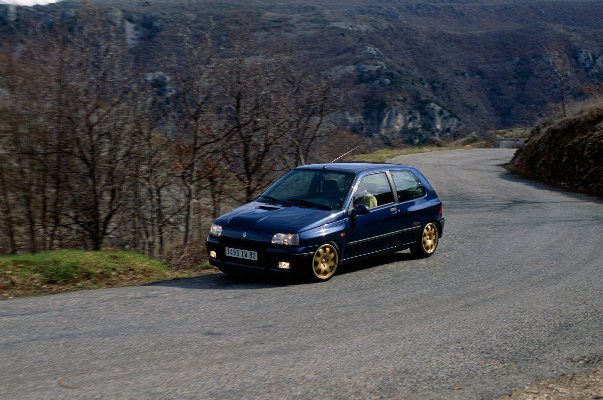 Renault Clio Williams (1993-1996) : une sportive devenue mythique