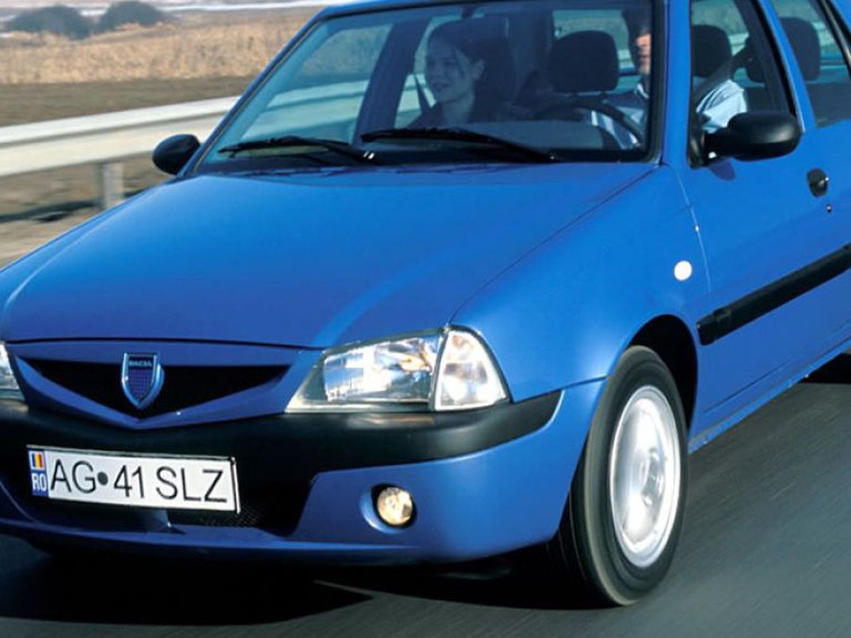 Dacia Solenza (2003 - 2005): une Supernova modernisée