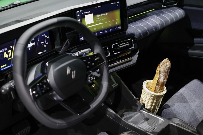Salon de Genêve: Voici enfin la tant attendue nouvelle Renault R5 100% ...